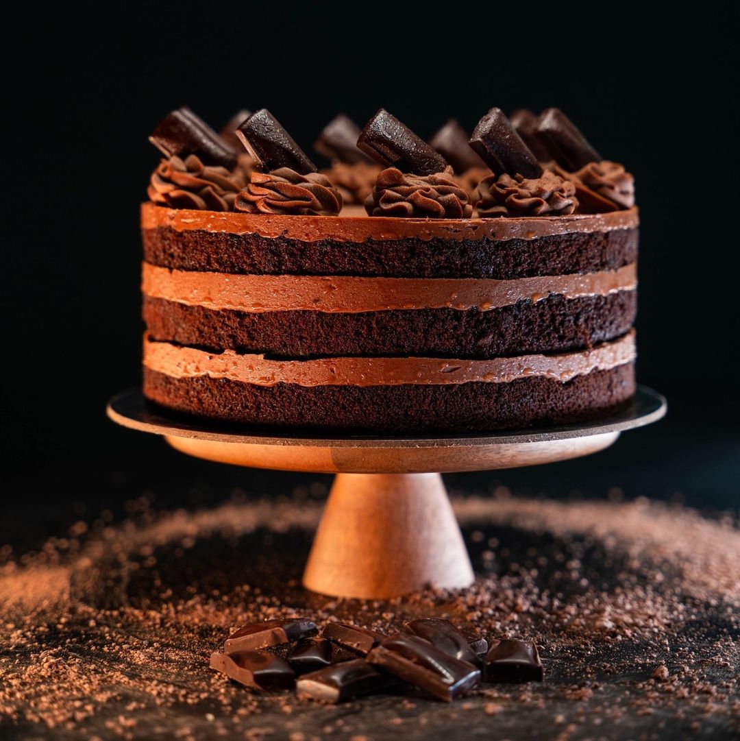 What is the Ideal Cake for a Promotion Party?